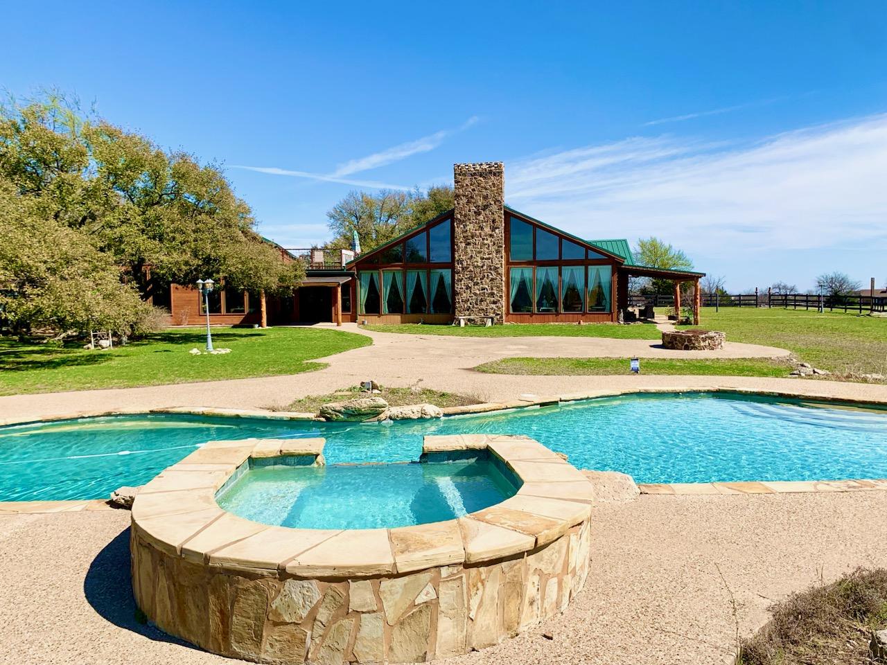 Cedar House – Vacations, Weddings & Events